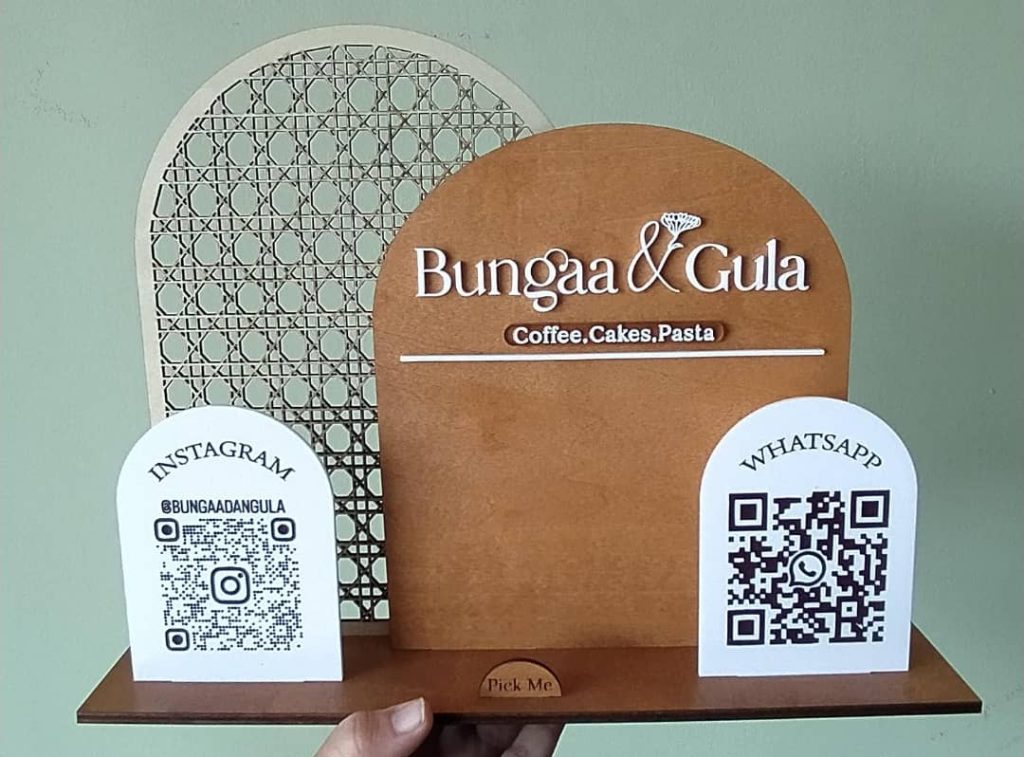 Rattan Table Signage - 2QR - Akudankraf